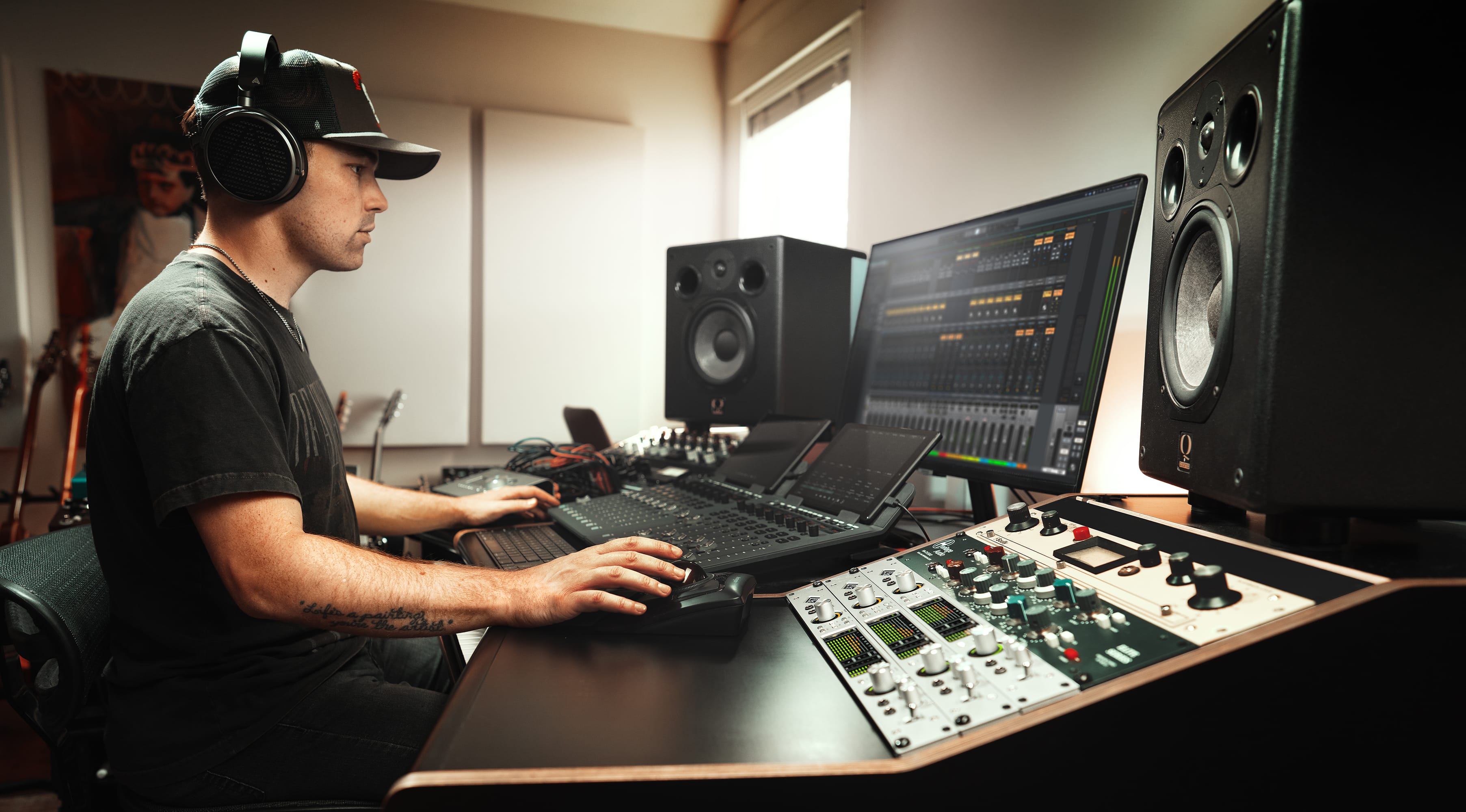 Universal Audio | Audio Interface | Apollo X8 Gen2 | AMP Audio HK – AMP ...